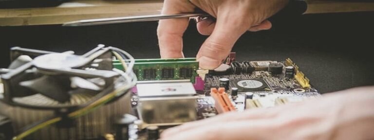 Formation en Maintenance Informatique : Le Tremplin Idéal pour une ...